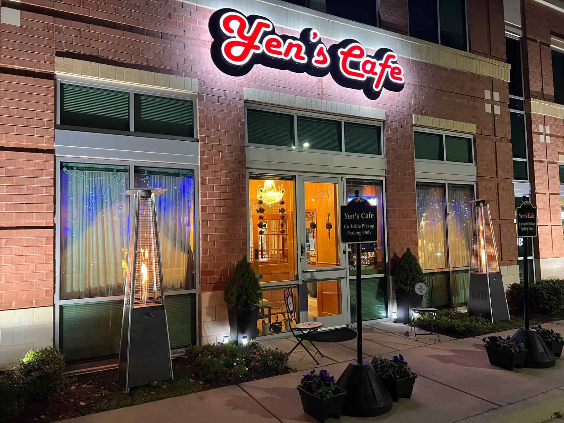 Yen’s Café | Wedding Experience